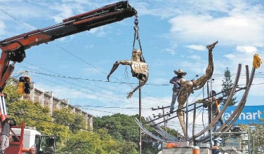 Dan vida en Cuernavaca a escultura "Carro del Sol" | Diario de Morelos ...