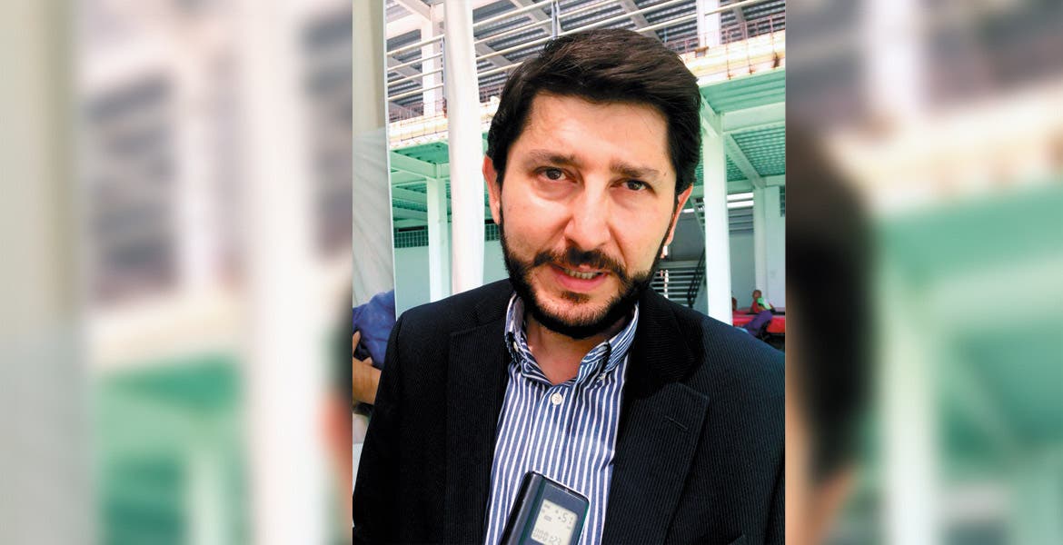 Sólo 100 de tres mil aspirantes ingresarán a Facultad de Medicina ...