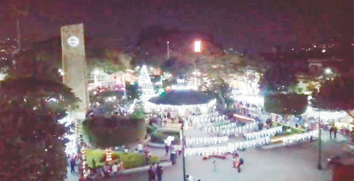Ilumina Navidad zócalo de Jiutepec | Diario de Morelos