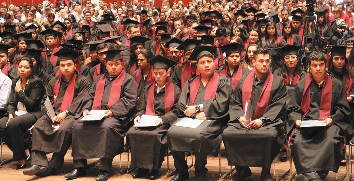 Se gradúa 12ª generación de la UTEZ | Diario de Morelos - Noticias