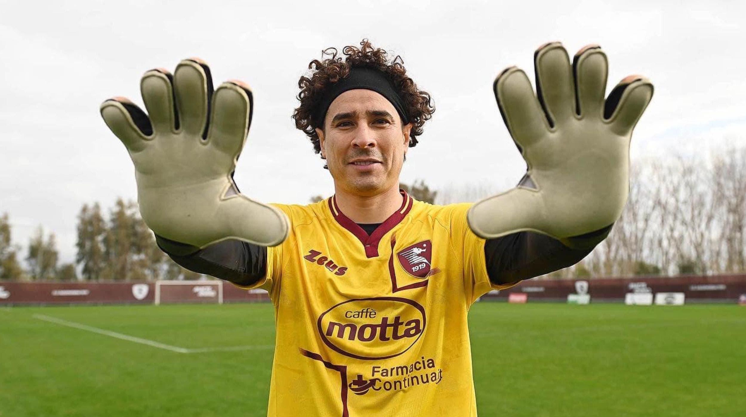 Presentan a Memo Ochoa como nuevo jugador del Salernitana | Noticias ...