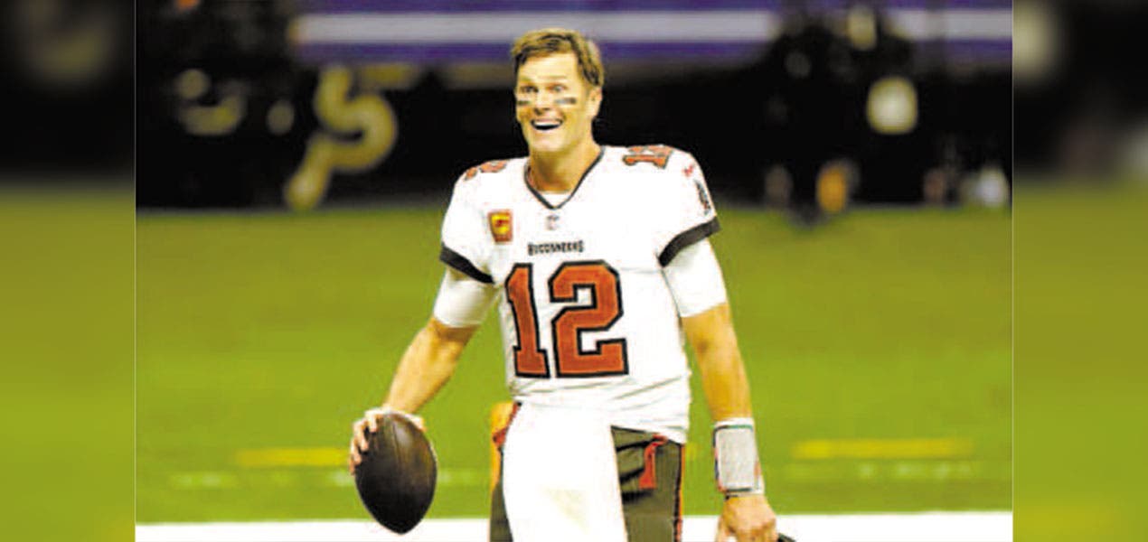 Video: Queda engarrotado jugador de la NFL tras golpe en la cabeza ...