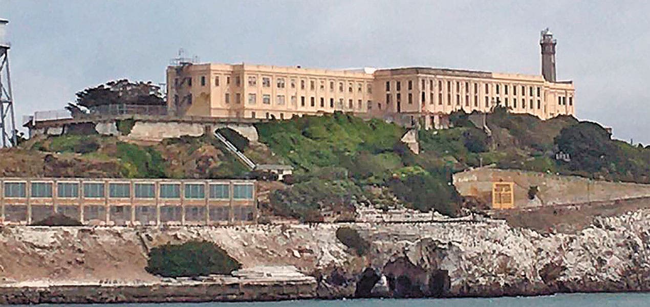 Desde el otro lado del Río Bravo: Recorrido en la Prisión Federal de ...