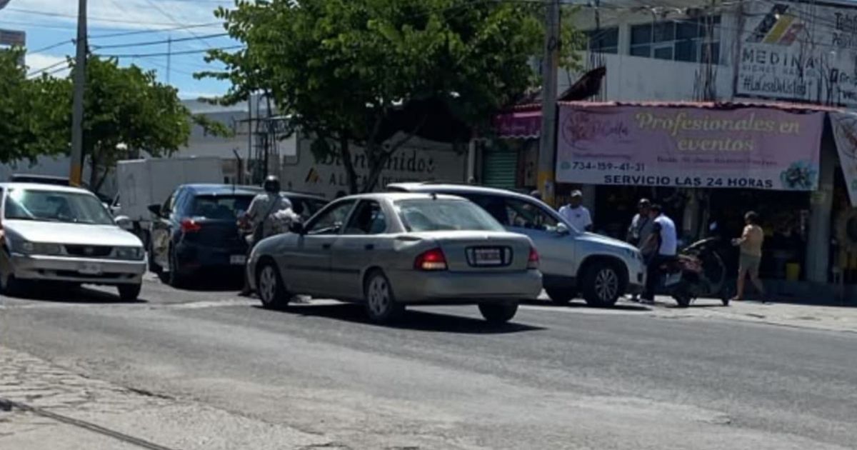 Pareja de turistas desata carambola en Jojutla al intentar dar una ...