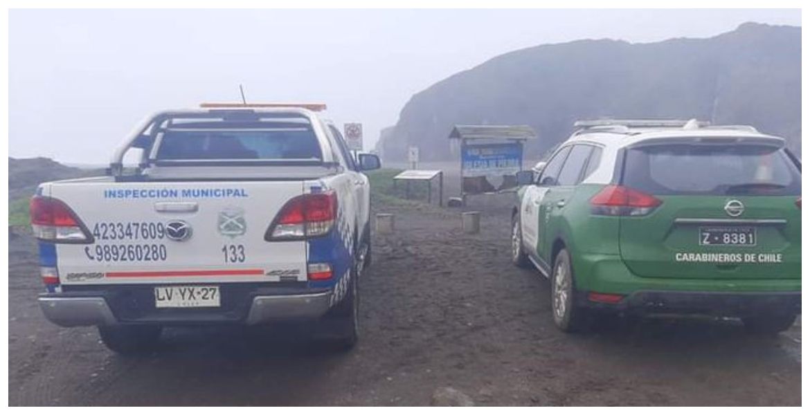 Turistas quedan atrapados en caverna por fuerte oleaje